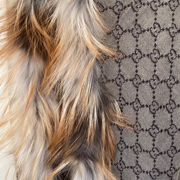 Gucci | Accessories | Gucci Fox Fur Wrap | Poshmark